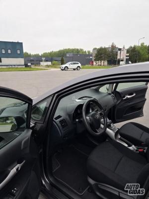 Серый Тойота Аурис 2012 в Укмерге, объемом двигателя 1.80 л и пробегом 180 тыс. км за 6450 €, фото 6 на AUTOMOTO.COM.LV