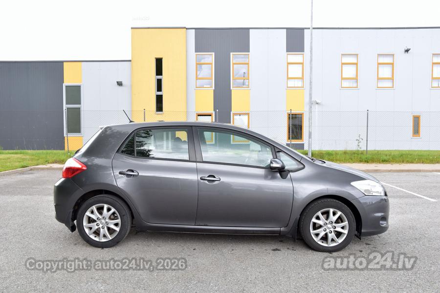 Pelēks Toyota Auris 2012 Tartu, ar dzinēja tilpumu 1.60 L un nobraukumu 0 tūkst. km par 3990 €, foto 7 vietnē AUTOMOTO.COM.LV