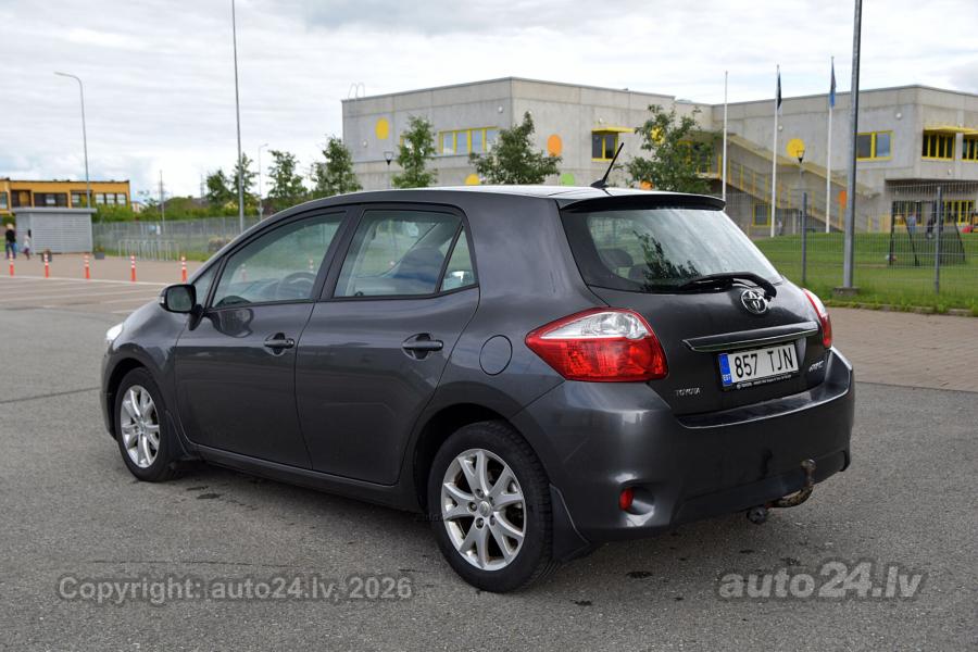 Pelēks Toyota Auris 2012 Tartu, ar dzinēja tilpumu 1.60 L un nobraukumu 0 tūkst. km par 3990 €, foto 11 vietnē AUTOMOTO.COM.LV