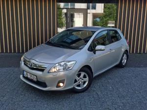 Grey Toyota Auris 2012 in Riga, with an engine capacity of 1.80 L and mileage of 220 thousand km for 7490 €, photo  on AUTOMOTO.COM.LV
