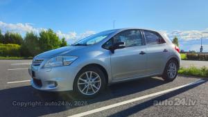 Pelēks Toyota Auris 2012 Tartu, ar dzinēja tilpumu 1.60 L un nobraukumu 186 tūkst. km par 2900 €, foto  vietnē AUTOMOTO.COM.LV