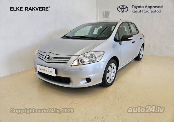 Pelēks Toyota Auris 2012 Rakvere, ar dzinēja tilpumu 1.60 L un nobraukumu 254 tūkst. km par 4890 €, foto 1 vietnē AUTOMOTO.COM.LV