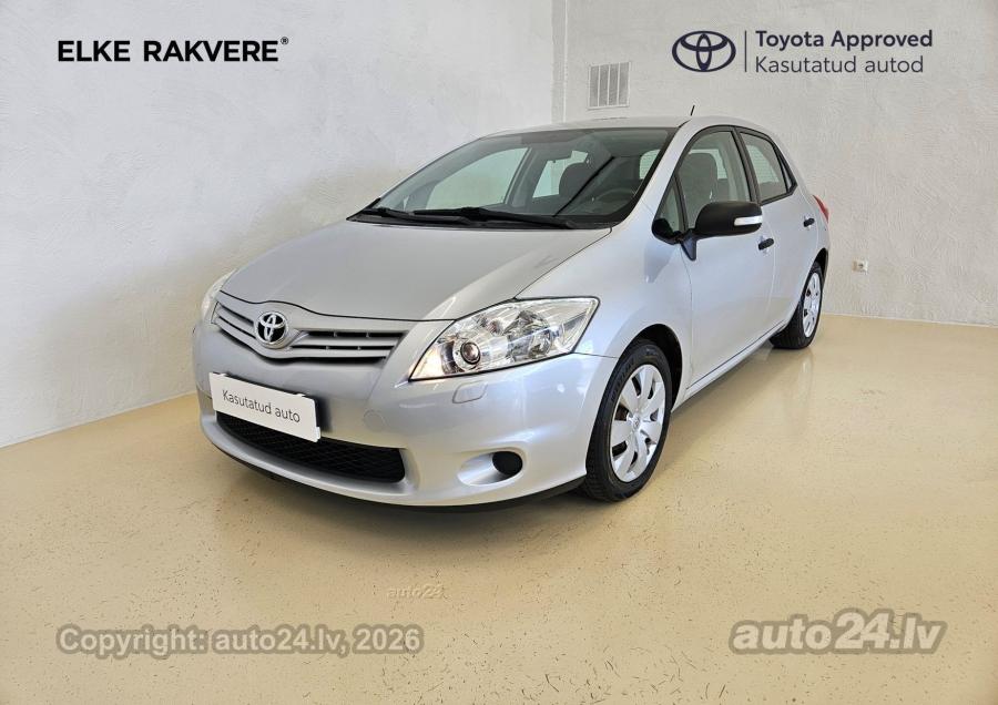 Pelēks Toyota Auris 2012 Rakvere, ar dzinēja tilpumu 1.60 L un nobraukumu 254 tūkst. km par 4890 €, foto 1 vietnē AUTOMOTO.COM.LV
