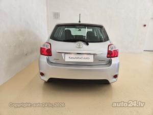 Pelēks Toyota Auris 2012 Rakvere, ar dzinēja tilpumu 1.60 L un nobraukumu 254 tūkst. km par 4890 €, foto 17 vietnē AUTOMOTO.COM.LV