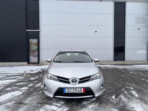 Grey Toyota Auris 2013 in Tartu, with an engine capacity of 1.40 L and mileage of 232 thousand km for 4350 €, photo 3 on AUTOMOTO.COM.LV