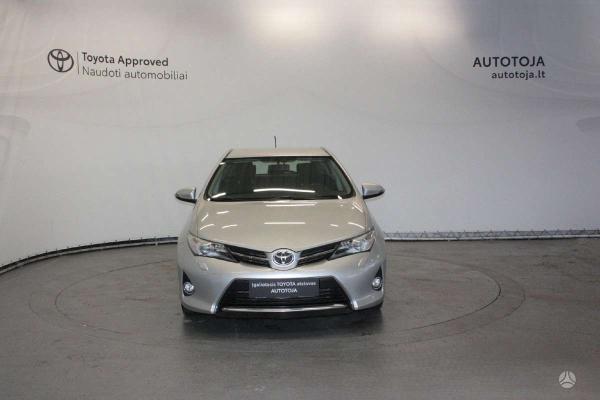 Pelēks Toyota Auris 2013 Kauņa, ar dzinēja tilpumu 1.36 L un nobraukumu 274 tūkst. km par 5500 €, foto 4 vietnē AUTOMOTO.COM.LV