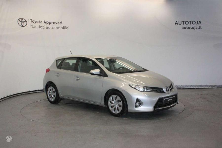Pelēks Toyota Auris 2013 Kauņa, ar dzinēja tilpumu 1.36 L un nobraukumu 274 tūkst. km par 5500 €, foto 18 vietnē AUTOMOTO.COM.LV
