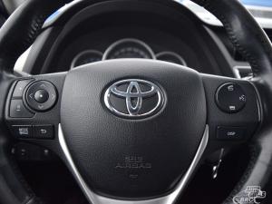 Pelēks Toyota Auris 2013 Rīga, ar dzinēja tilpumu 1.40 L un nobraukumu 308 tūkst. km par 3900 €, foto 17 vietnē AUTOMOTO.COM.LV