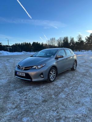 Pelēks Toyota Auris 2013 Tallina, ar dzinēja tilpumu 1.60 L un nobraukumu 194 tūkst. km par 5200 €, foto 3 vietnē AUTOMOTO.COM.LV