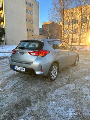 Pelēks Toyota Auris 2013 Tallina, ar dzinēja tilpumu 1.60 L un nobraukumu 194 tūkst. km par 5200 €, foto 4 vietnē AUTOMOTO.COM.LV