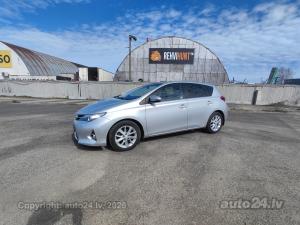 Pelēks Toyota Auris 2013 Tallina, ar dzinēja tilpumu 1.60 L un nobraukumu 180 tūkst. km par 5950 €, foto 5 vietnē AUTOMOTO.COM.LV