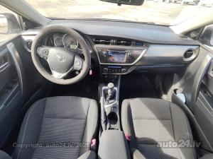 Pelēks Toyota Auris 2013 Tallina, ar dzinēja tilpumu 1.60 L un nobraukumu 180 tūkst. km par 5950 €, foto 12 vietnē AUTOMOTO.COM.LV