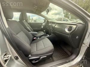 Pelēks Toyota Auris 2013 Rīga, ar dzinēja tilpumu 2.00 L un nobraukumu 0 tūkst. km par 4550 €, foto 13 vietnē AUTOMOTO.COM.LV