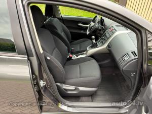 Pelēks Toyota Auris 2013 Pērnava, ar dzinēja tilpumu 1.60 L un nobraukumu 138 tūkst. km par 6250 €, foto 13 vietnē AUTOMOTO.COM.LV