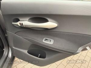 Pelēks Toyota Auris 2013 Pērnava, ar dzinēja tilpumu 1.60 L un nobraukumu 138 tūkst. km par 6250 €, foto 18 vietnē AUTOMOTO.COM.LV