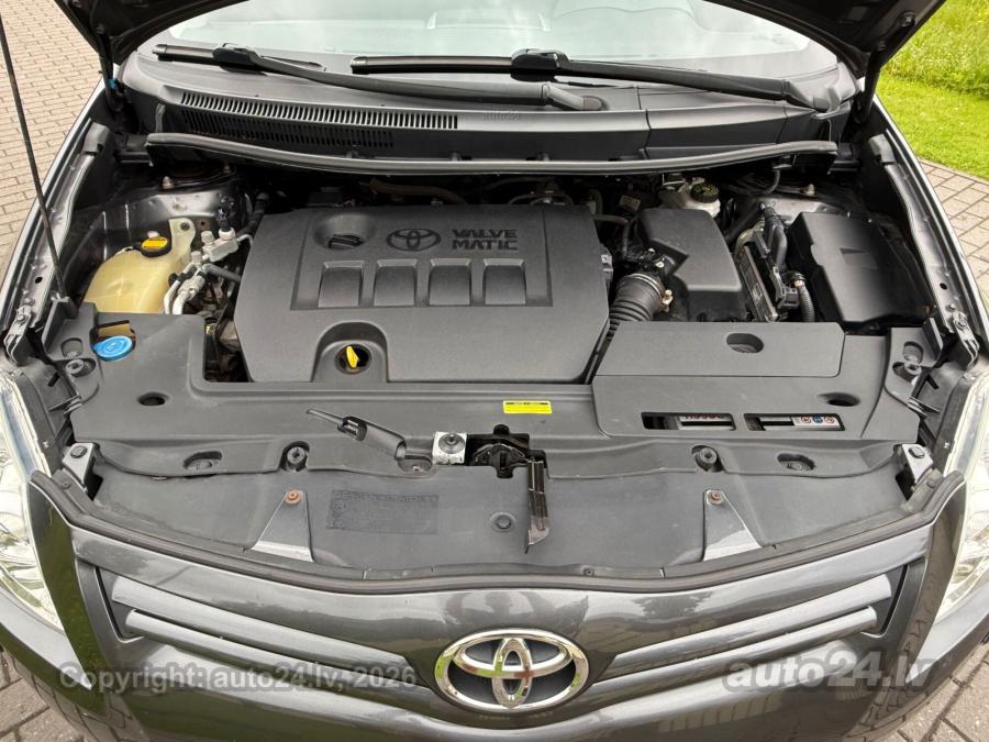 Pelēks Toyota Auris 2013 Pērnava, ar dzinēja tilpumu 1.60 L un nobraukumu 138 tūkst. km par 6250 €, foto 22 vietnē AUTOMOTO.COM.LV