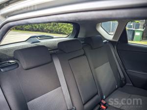 Pelēks Toyota Auris 2013 Rīga, ar dzinēja tilpumu 1.40 L un nobraukumu 241 tūkst. km par 4990 €, foto 13 vietnē AUTOMOTO.COM.LV