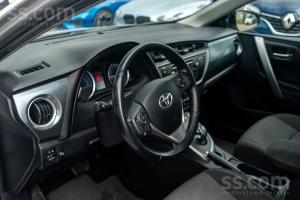 Grey Toyota Auris 2013 in Riga, with an engine capacity of 1.80 L and mileage of 0 thousand km for 8650 €, photo 19 on AUTOMOTO.COM.LV