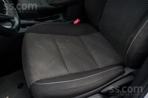Grey Toyota Auris 2013 in Riga, with an engine capacity of 1.80 L and mileage of 0 thousand km for 8650 €, photo 20 on AUTOMOTO.COM.LV