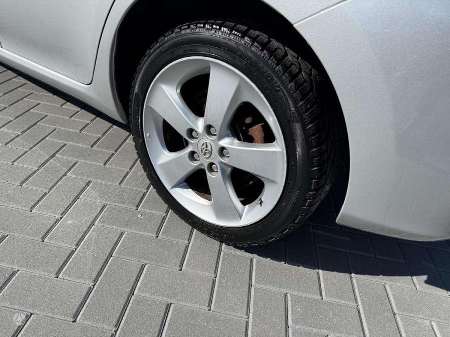 Pelēks Toyota Auris 2013 Telšiai, ar dzinēja tilpumu 1.80 L un nobraukumu 263 tūkst. km par 6200 €, foto 12 vietnē AUTOMOTO.COM.LV