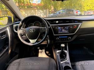 Pelēks Toyota Auris 2013 Tartu, ar dzinēja tilpumu 1.60 L un nobraukumu 0 tūkst. km par 3800 €, foto 13 vietnē AUTOMOTO.COM.LV