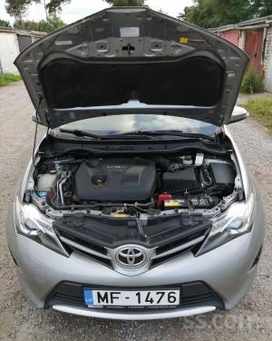Grey Toyota Auris 2013 in Riga, with an engine capacity of 1.40 L and mileage of 146 thousand km for 4000 €, photo 4 on AUTOMOTO.COM.LV