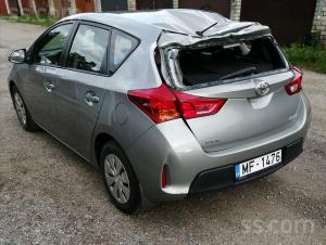 Grey Toyota Auris 2013 in Riga, with an engine capacity of 1.40 L and mileage of 146 thousand km for 4000 €, photo 6 on AUTOMOTO.COM.LV