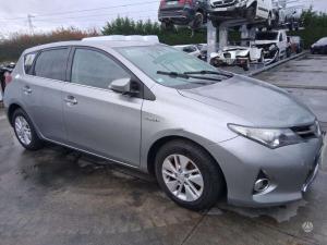 Pelēks Toyota Auris 2014 Anykščiai, ar dzinēja tilpumu 0.00 L un nobraukumu 190 tūkst. km par 4699 €, foto  vietnē AUTOMOTO.COM.LV