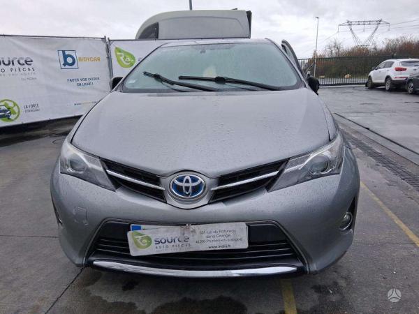 Pelēks Toyota Auris 2014 Anykščiai, ar dzinēja tilpumu 0.00 L un nobraukumu 190 tūkst. km par 4699 €, foto 3 vietnē AUTOMOTO.COM.LV