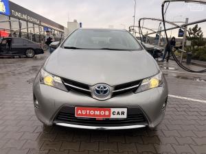Grey Toyota Auris 2014 in Vilnius, with an engine capacity of 1.80 L and mileage of 106 thousand km for 11500 €, photo 2 on AUTOMOTO.COM.LV