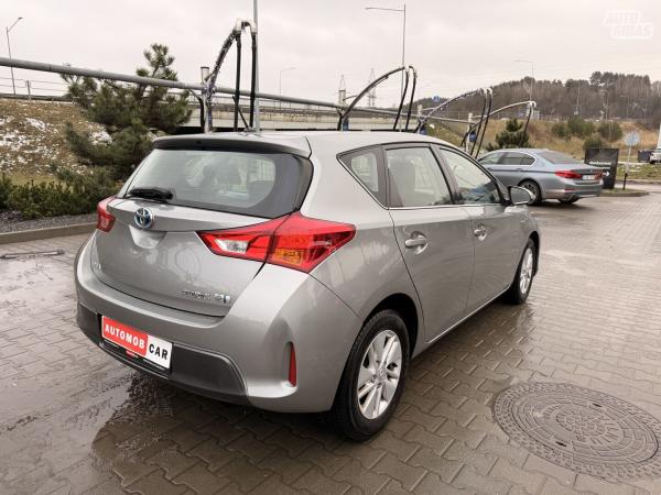Grey Toyota Auris 2014 in Vilnius, with an engine capacity of 1.80 L and mileage of 106 thousand km for 11500 €, photo 5 on AUTOMOTO.COM.LV