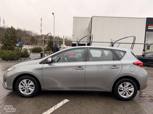 Grey Toyota Auris 2014 in Vilnius, with an engine capacity of 1.80 L and mileage of 106 thousand km for 11500 €, photo 8 on AUTOMOTO.COM.LV