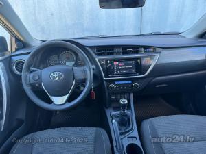 Pelēks Toyota Auris 2014 Tallina, ar dzinēja tilpumu 1.60 L un nobraukumu 107 tūkst. km par 7495 €, foto 11 vietnē AUTOMOTO.COM.LV