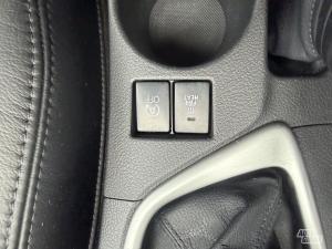 Pelēks Toyota Auris 2014 Panevēža, ar dzinēja tilpumu 2.00 L un nobraukumu 264 tūkst. km par 5555 €, foto 24 vietnē AUTOMOTO.COM.LV