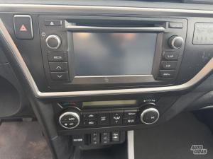 Pelēks Toyota Auris 2014 Panevēža, ar dzinēja tilpumu 2.00 L un nobraukumu 264 tūkst. km par 5555 €, foto 16 vietnē AUTOMOTO.COM.LV