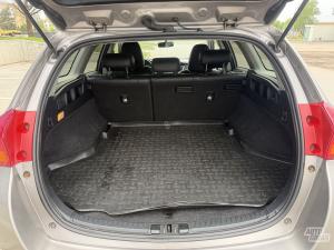 Pelēks Toyota Auris 2014 Panevēža, ar dzinēja tilpumu 2.00 L un nobraukumu 264 tūkst. km par 5555 €, foto 27 vietnē AUTOMOTO.COM.LV
