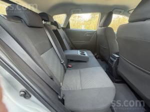 Grey Toyota Auris 2014 in Riga, with an engine capacity of 1.40 L and mileage of 0 thousand km for 5250 €, photo 14 on AUTOMOTO.COM.LV