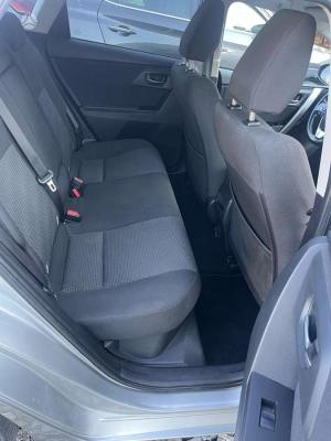 Grey Toyota Auris 2014 in Kaunas, with an engine capacity of 1.80 L and mileage of 195 thousand km for 9350 €, photo 16 on AUTOMOTO.COM.LV