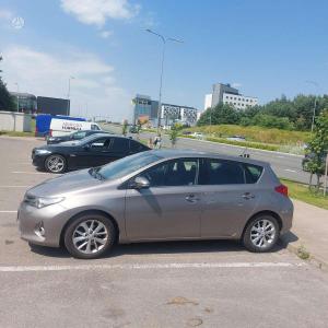 Grey Toyota Auris 2014 in Vilnius, with an engine capacity of 1.60 L and mileage of 103 thousand km for 8600 €, photo 6 on AUTOMOTO.COM.LV