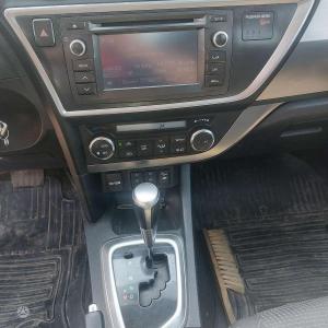 Grey Toyota Auris 2014 in Vilnius, with an engine capacity of 1.60 L and mileage of 103 thousand km for 8600 €, photo 11 on AUTOMOTO.COM.LV