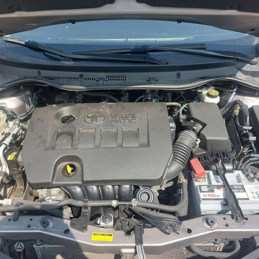 Grey Toyota Auris 2014 in Vilnius, with an engine capacity of 1.60 L and mileage of 103 thousand km for 8600 €, photo 13 on AUTOMOTO.COM.LV
