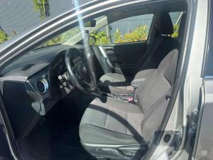 Pelēks Toyota Auris 2014 Viļņa, ar dzinēja tilpumu 1.80 L un nobraukumu 283 tūkst. km par 9499 €, foto 14 vietnē AUTOMOTO.COM.LV