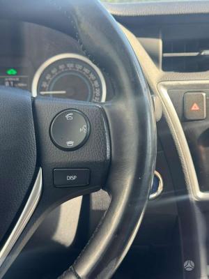 Pelēks Toyota Auris 2014 Viļņa, ar dzinēja tilpumu 1.80 L un nobraukumu 283 tūkst. km par 9499 €, foto 21 vietnē AUTOMOTO.COM.LV