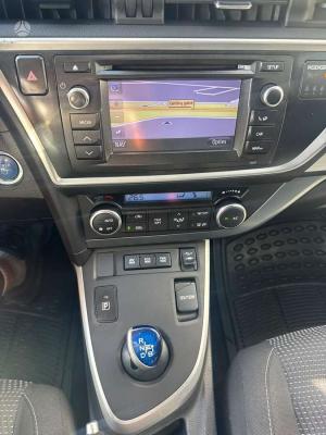 Pelēks Toyota Auris 2014 Viļņa, ar dzinēja tilpumu 1.80 L un nobraukumu 283 tūkst. km par 9499 €, foto 22 vietnē AUTOMOTO.COM.LV