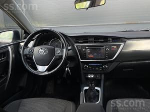 Pelēks Toyota Auris 2014 Rīga, ar dzinēja tilpumu 1.40 L un nobraukumu 257 tūkst. km par 4990 €, foto 9 vietnē AUTOMOTO.COM.LV