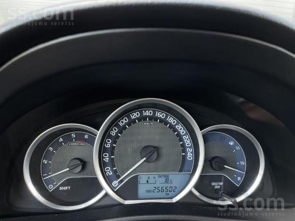 Grey Toyota Auris 2014 in Riga, with an engine capacity of 1.40 L and mileage of 257 thousand km for 4990 €, photo 9 on AUTOMOTO.COM.LV