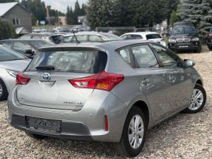 Pelēks Toyota Auris 2014 Utena, ar dzinēja tilpumu 1.80 L un nobraukumu 250 tūkst. km par 7490 €, foto 4 vietnē AUTOMOTO.COM.LV