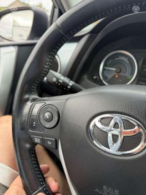 Pelēks Toyota Auris 2014 Utena, ar dzinēja tilpumu 1.80 L un nobraukumu 250 tūkst. km par 7490 €, foto 13 vietnē AUTOMOTO.COM.LV