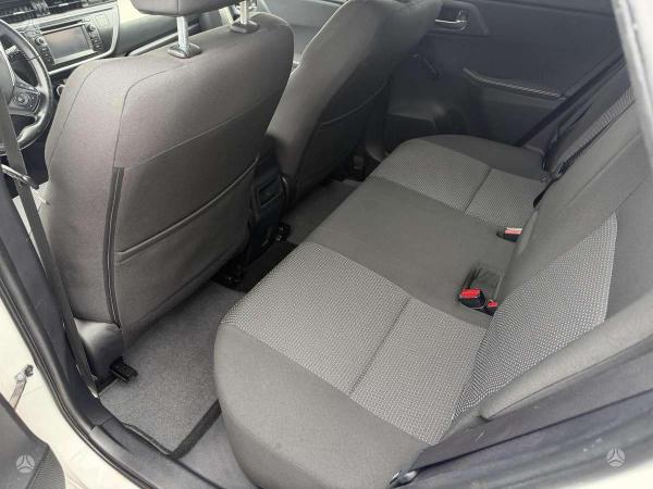 Toyota Auris 2014 Kauņa vietnē Pelēks Toyota Auris 2014 Kauņa, ar dzinēja tilpumu 2.00 L un nobraukumu 290 tūkst. km par 4290 €, foto 10 vietnē AUTOMOTO.COM.LV