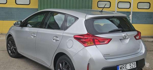Pelēks Toyota Auris 2014 Kauņa, ar dzinēja tilpumu 1.60 L un nobraukumu 301 tūkst. km par 5900 €, foto 8 vietnē AUTOMOTO.COM.LV
